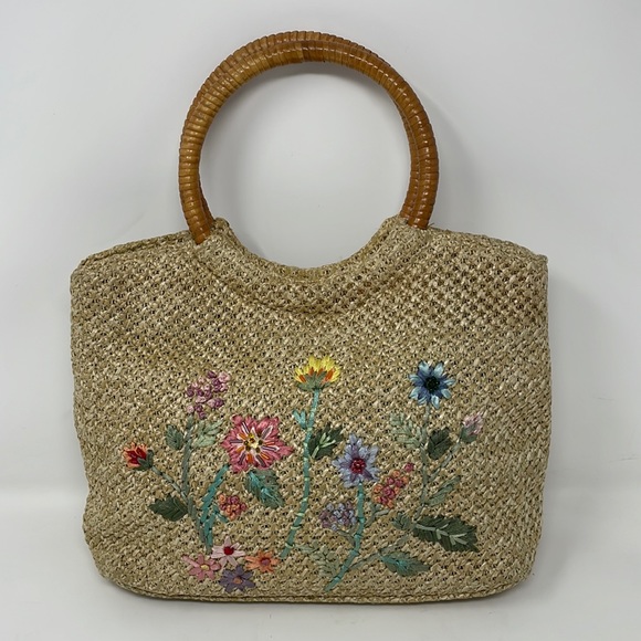 Bags | Floral Embroidered Straw Handbag | Poshmark